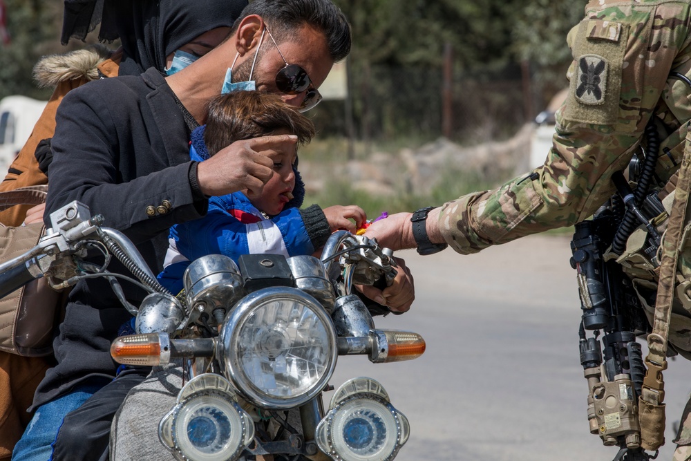 DVIDS - Images - U.S. Army Soldiers Conduct a Patrol in CENTCOM AOR