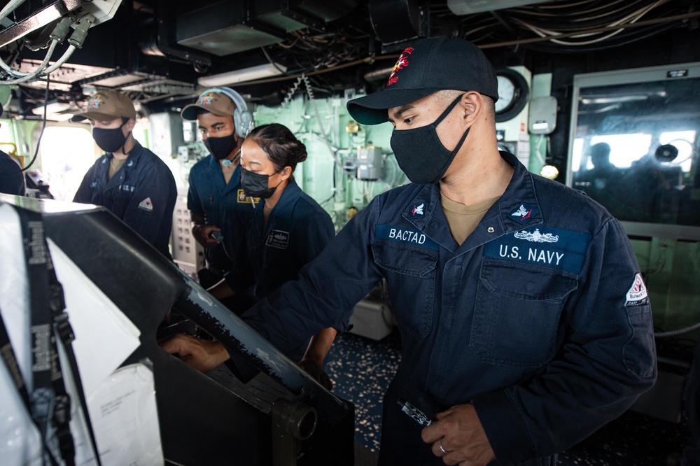 DVIDS - Images - USS Russell (DDG 59) Conducts Routine Operations