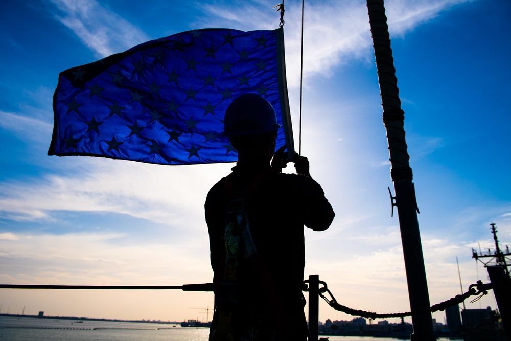 DVIDS - Images - USS MAHAN Departs Naval Support Activity Bahrain ...