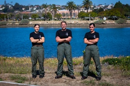 Aircraft Rescue and Fire Fighting Marines volunteer with San Diego Fire ...