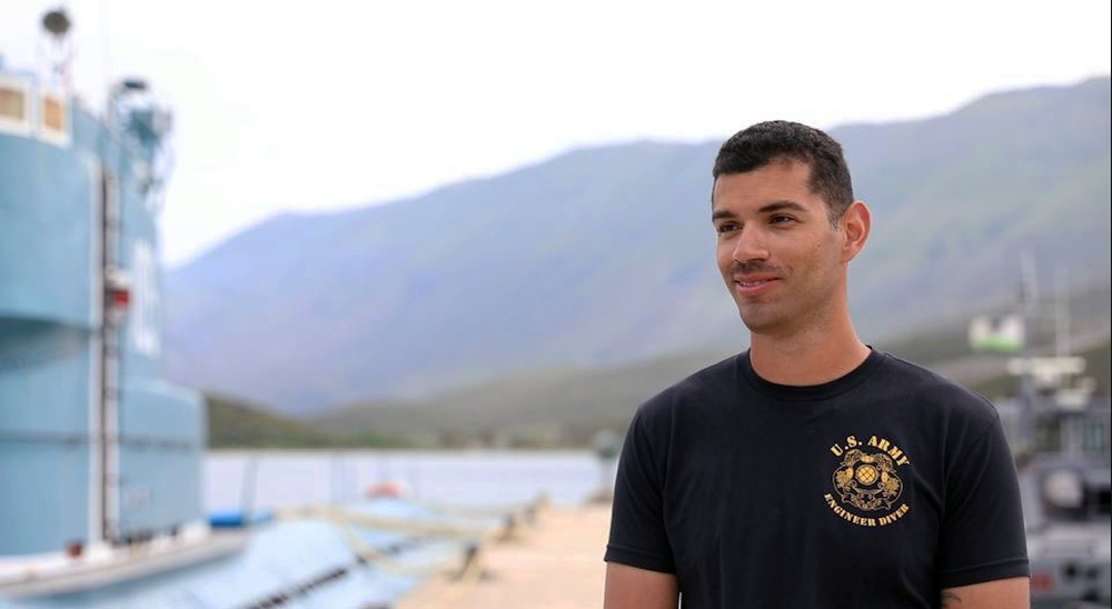 DVIDS - News - U.S. Army, Albanian Navy Divers cross train at Pasha Liman