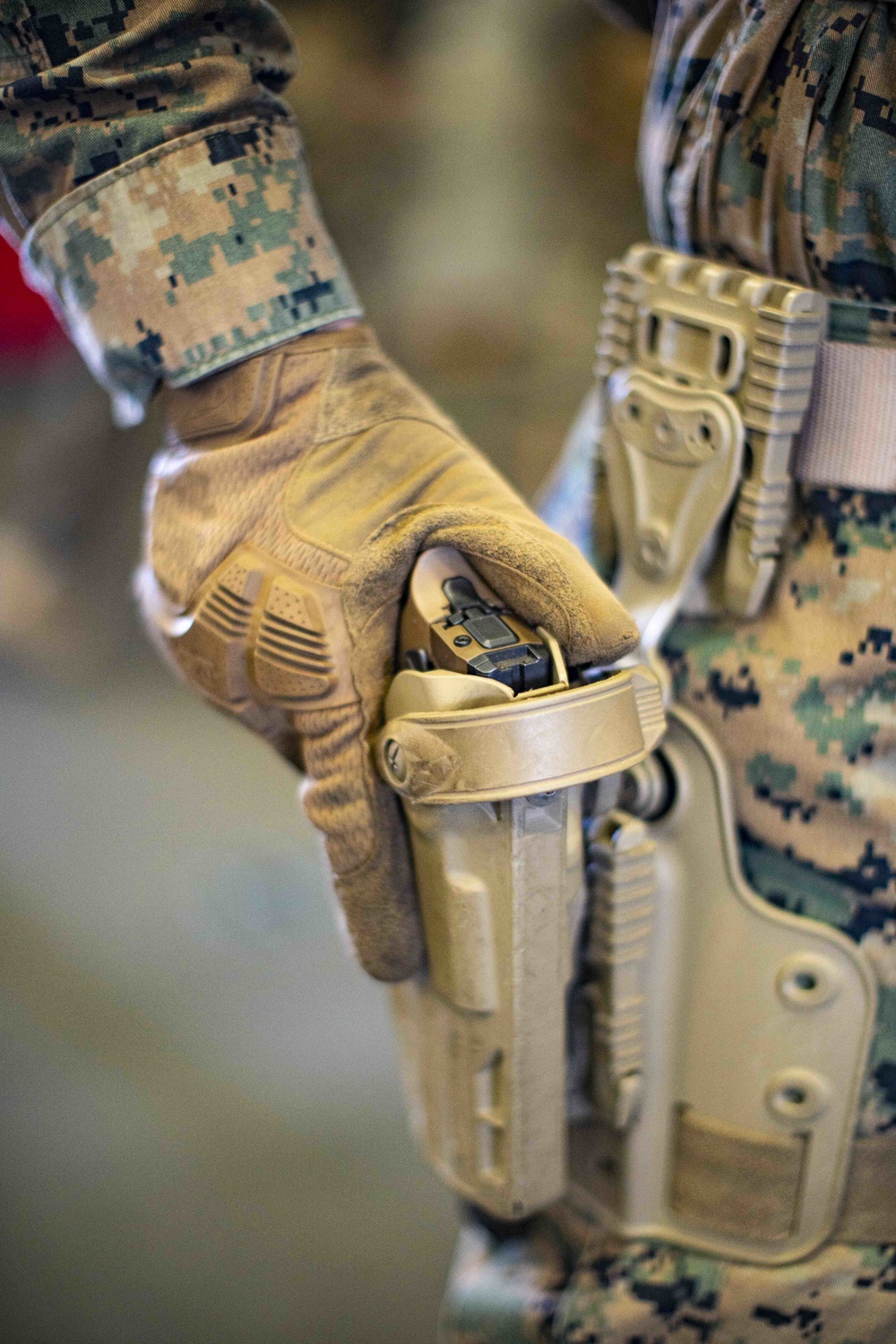 DVIDS - Images - BLT 1/1, 11th MEU Marines conduct speed reload ...