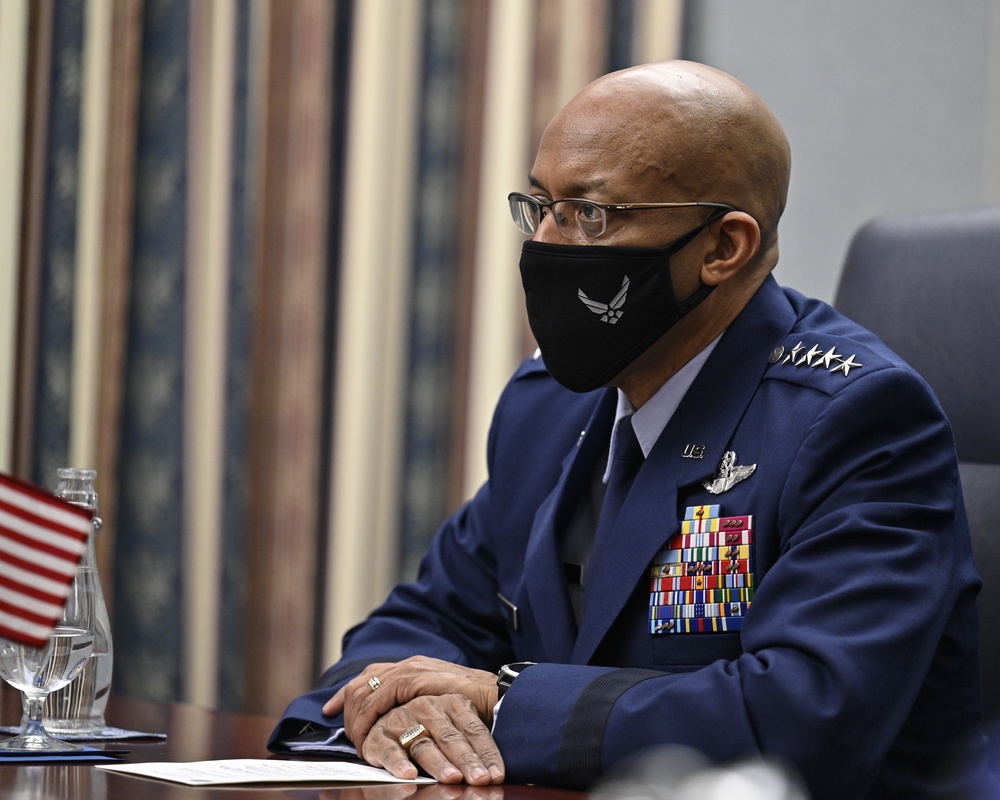 DVIDS - Images - CSAF Brown meets ACM Wigston [Image 4 of 6]