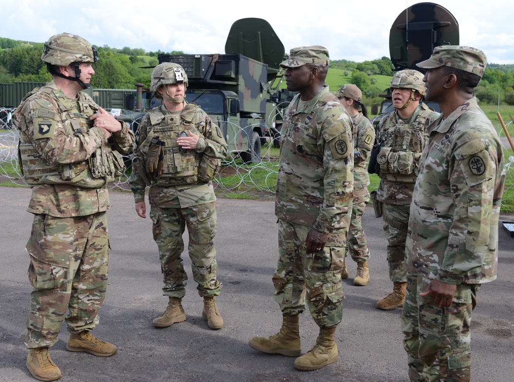 DVIDS - Images - Surgeon General visit medics at "The Rock" [Image 10 ...