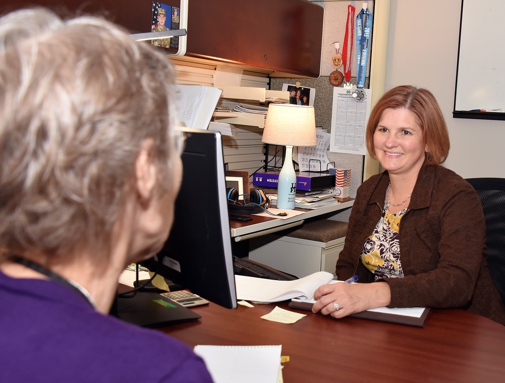 DVIDS - News - CECOM’s APG Senior Leadership Cohort includes first AMLC ...