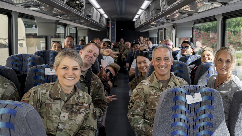 DVIDS - Images - USO Tour Visits the Special Warfare Training Wing [Image 1 of 6]