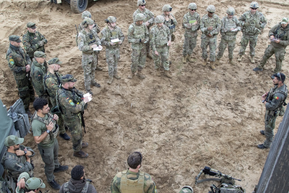 DVIDS - Images - "Burt's Knights" observe multinational mortar training ...