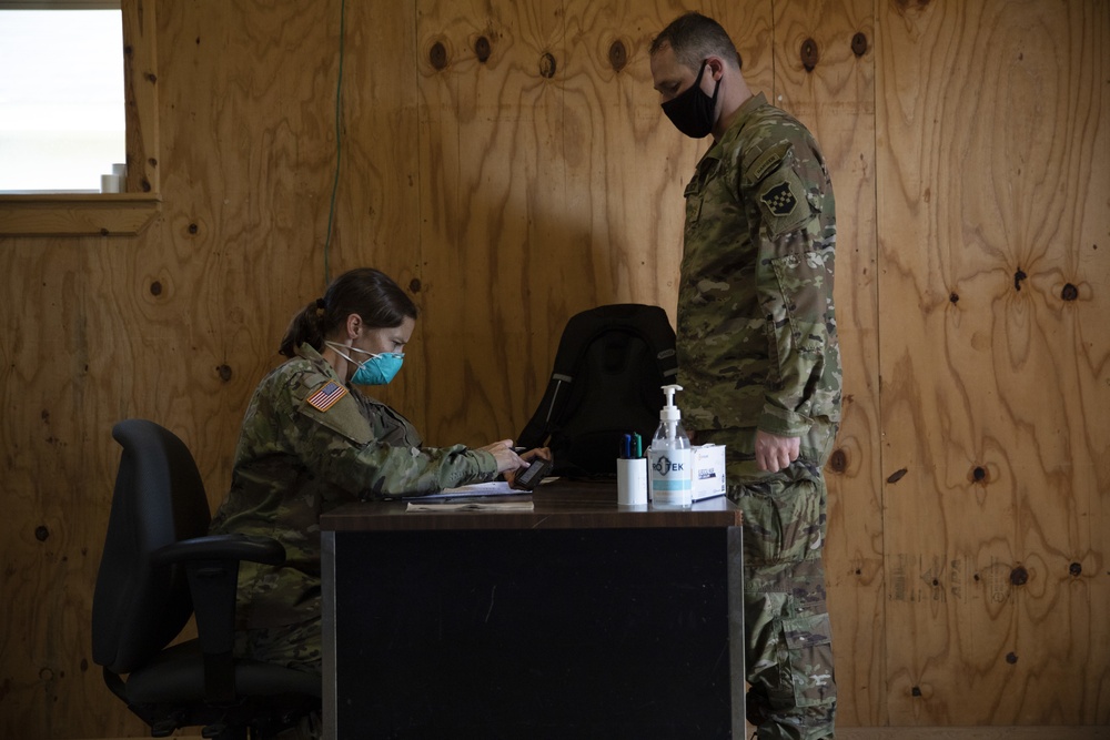 DVIDS - Images - In-processing Soldiers Receive COVID-19 Tests [Image 3 ...