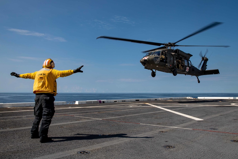 DVIDS - Images - U.S. Army Black Hawks land on USS Arlington [Image 2 of 2]
