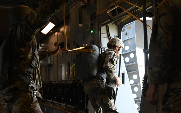 DVIDS - Search - 【溦信88931766】推特主播onlyfans福利姬草莓味软糖呀露出约炮自所有视频资源全部作品合集.pog