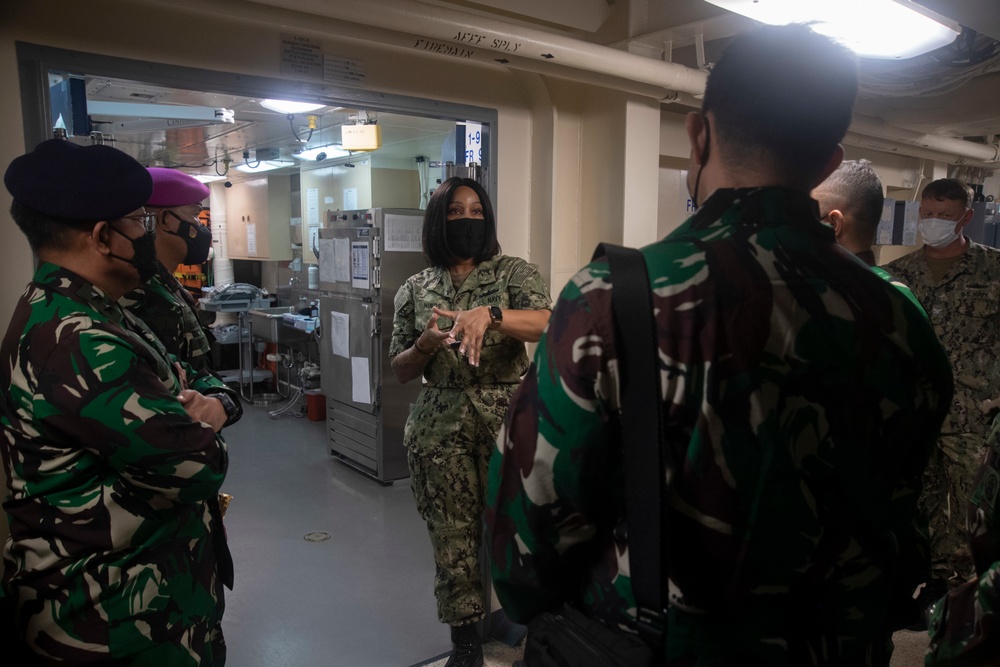 DVIDS - Images - Indonesian Marine Corps Commandant Tours USS San Diego ...