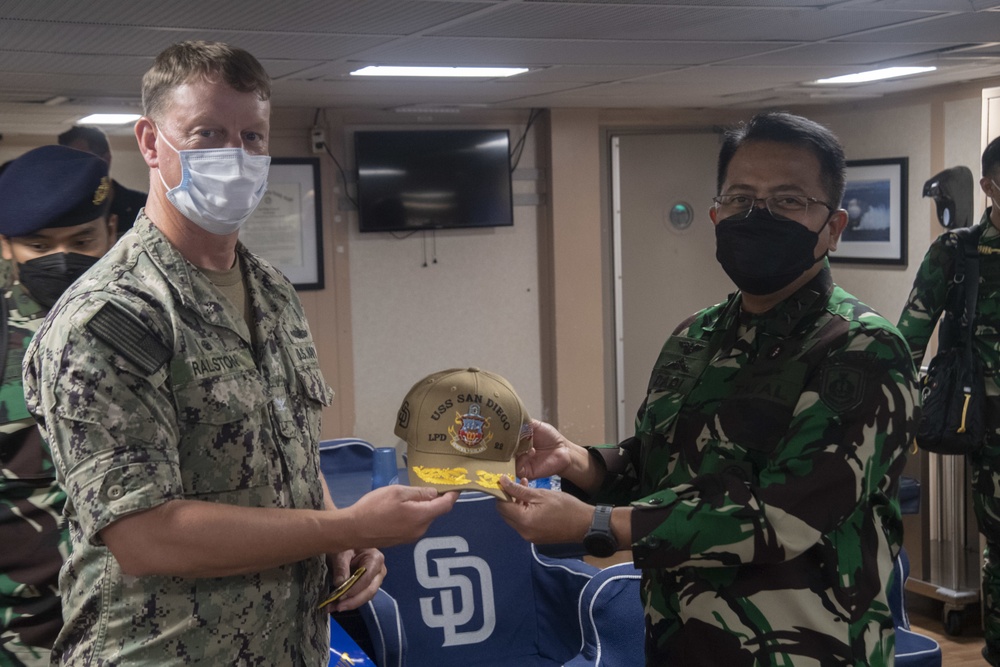 DVIDS - Images - Indonesian Marine Corps Commandant Tours USS San Diego ...