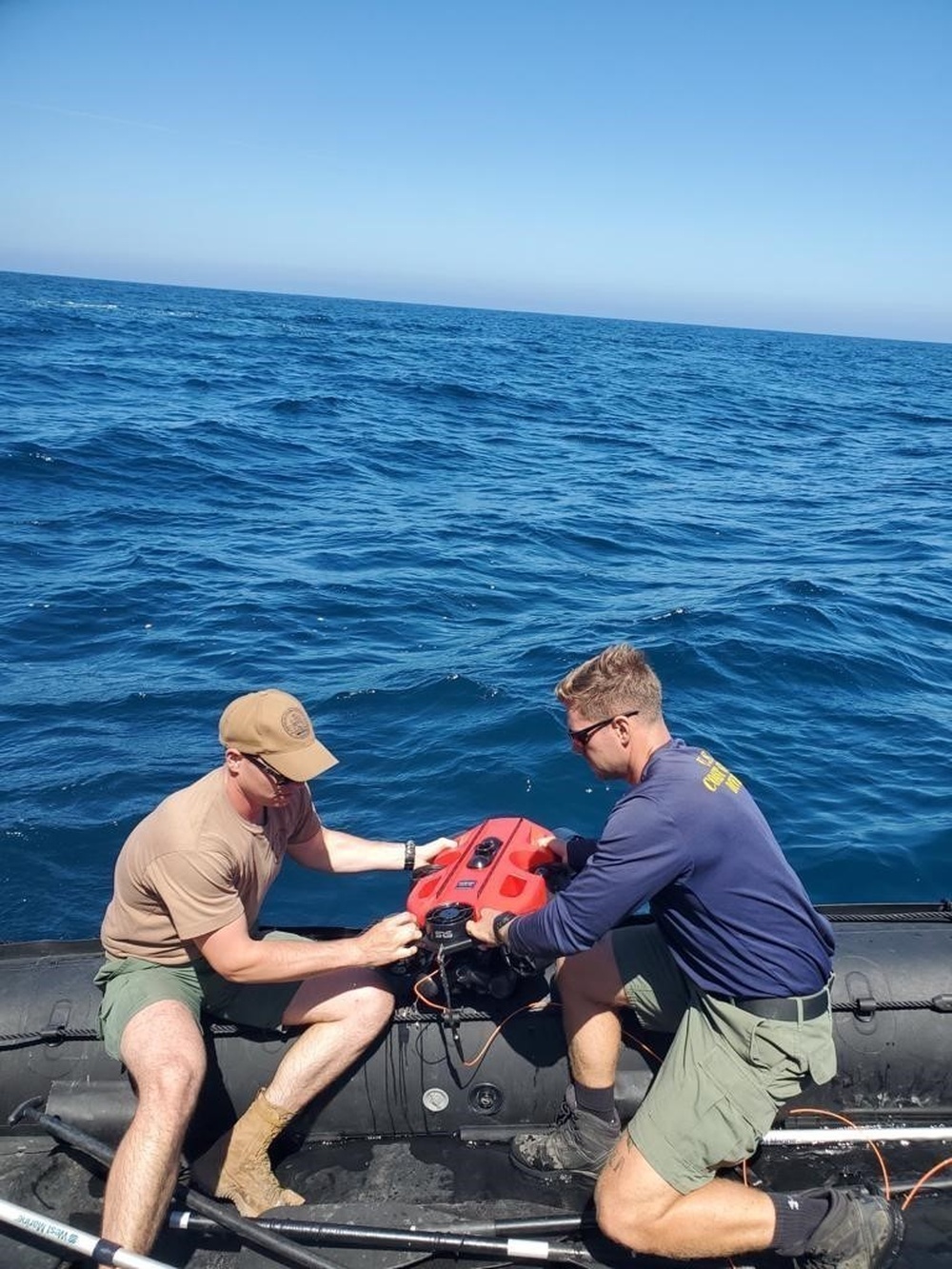 DVIDS - News - Underwater Construction Team 2 Conducts Joint Divers ...