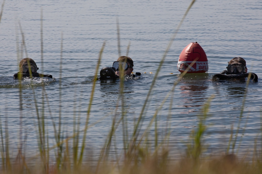 DVIDS - Images - 2ND RECON DIVEOPS [Image 4 of 5]