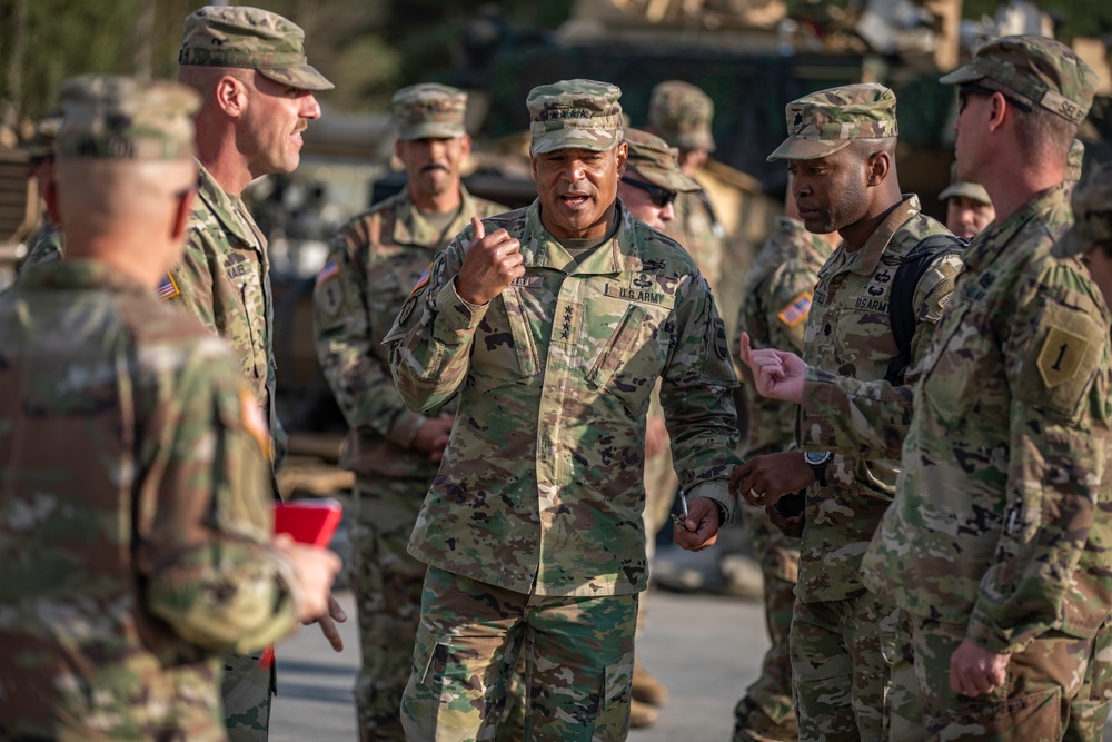 DVIDS - Images - FORSCOM Commander visits 2-34 Armored Regiment in ...