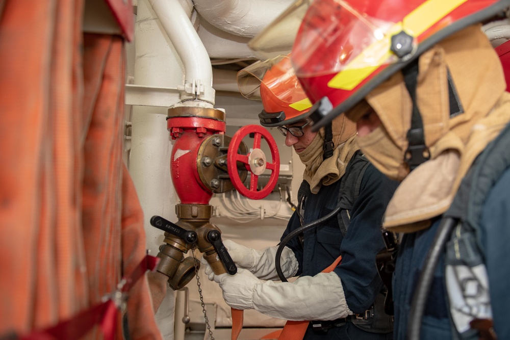 DVIDS - Images - USS Higgins DCTT training [Image 1 of 4]