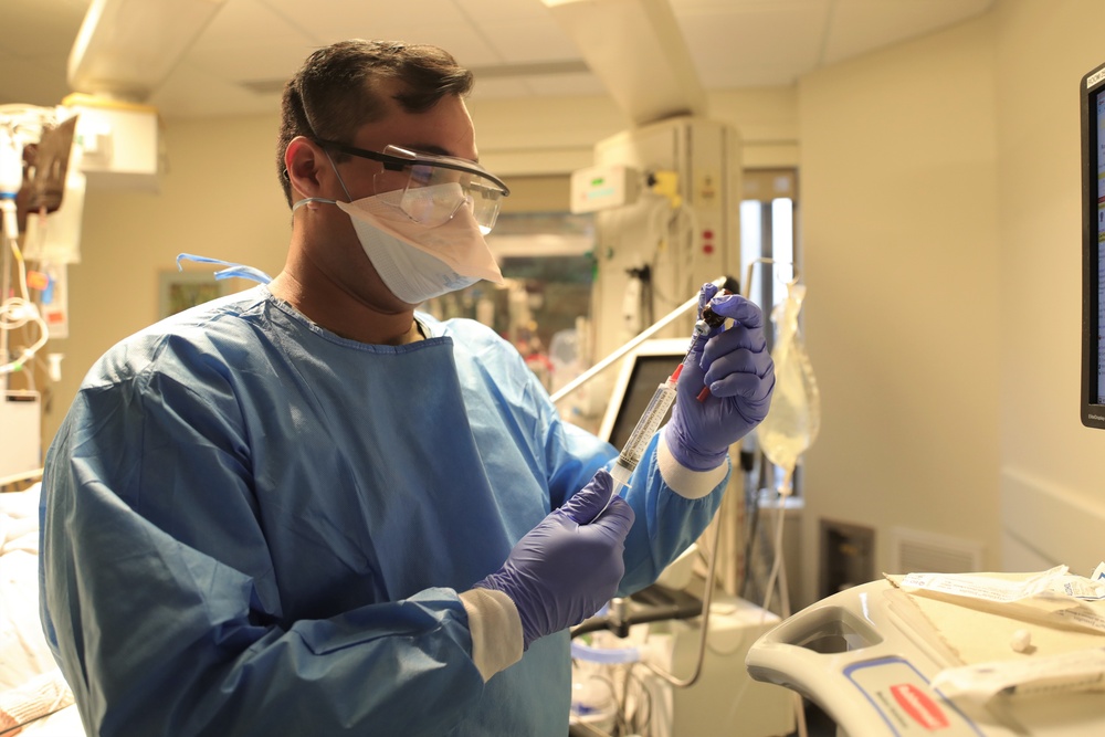 DVIDS - Images - Medical Readiness Team provide care to ICU patients ...