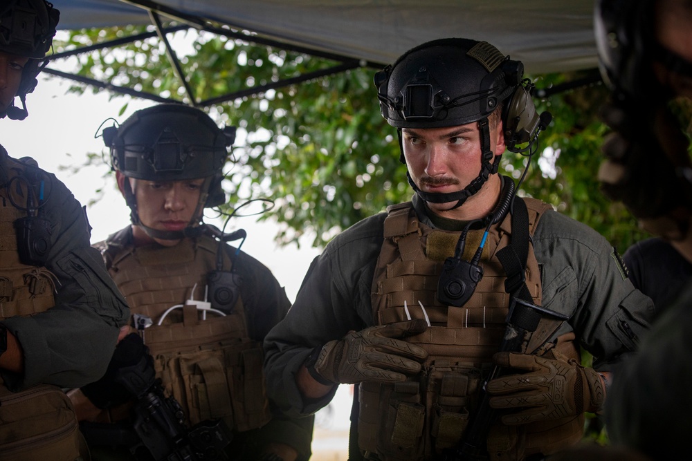 DVIDS - Images - Constant Vigilance: Active shooter scenario [Image 7 ...