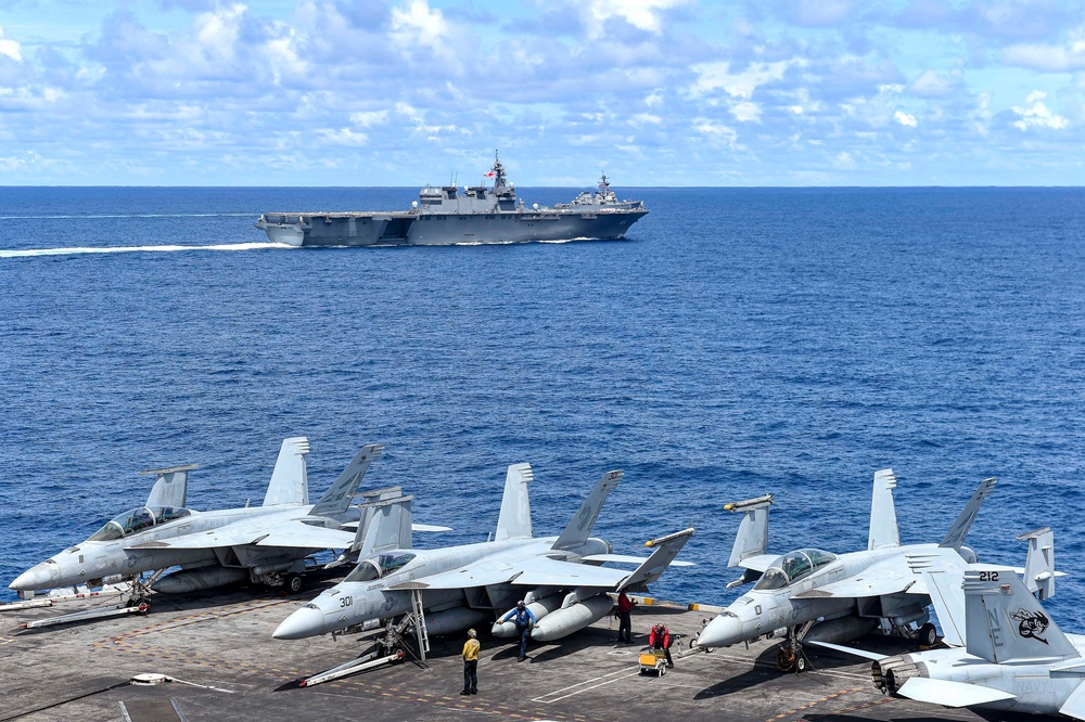 DVIDS - Images - USS Carl Vinson (CVN 70), JMSDF Conduct Bilateral Operations in South China Sea ...