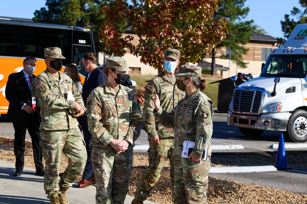 DVIDS - Images - Army Reserve Sustainment Commanding General Visits ...