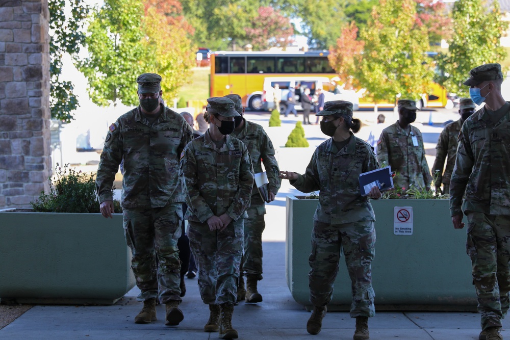 DVIDS - Images - Army Reserve Sustainment Commanding General Visits ...