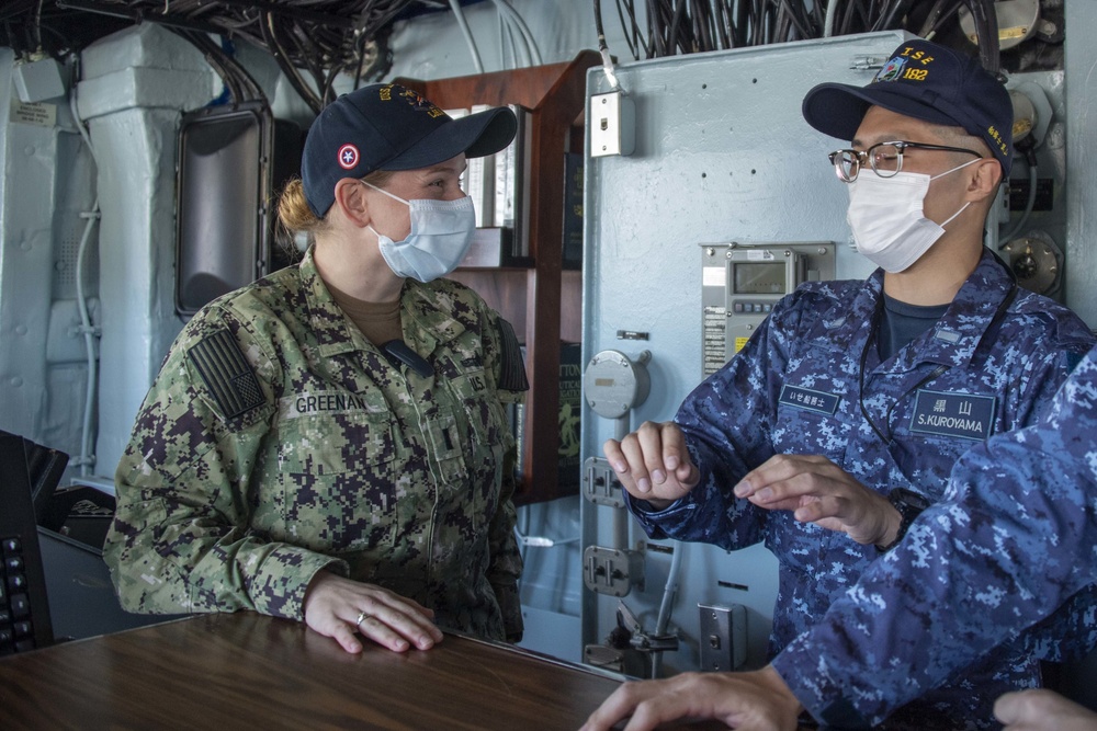 DVIDS - Images - USS America Conducts a ship Tour with JMSDF [Image 3 of 4]