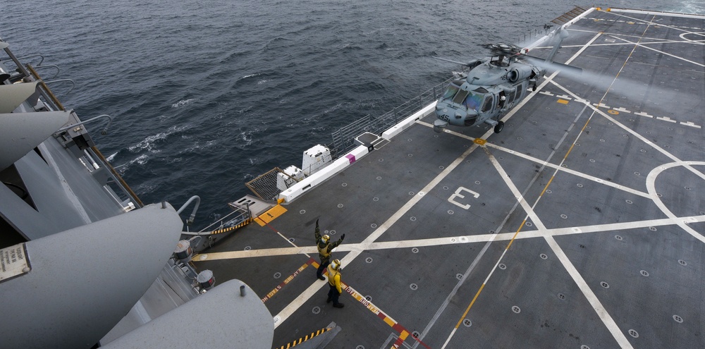 DVIDS - Images - USS John P. Murtha (LPD 26) Flight Quarters [Image 5 of 5]