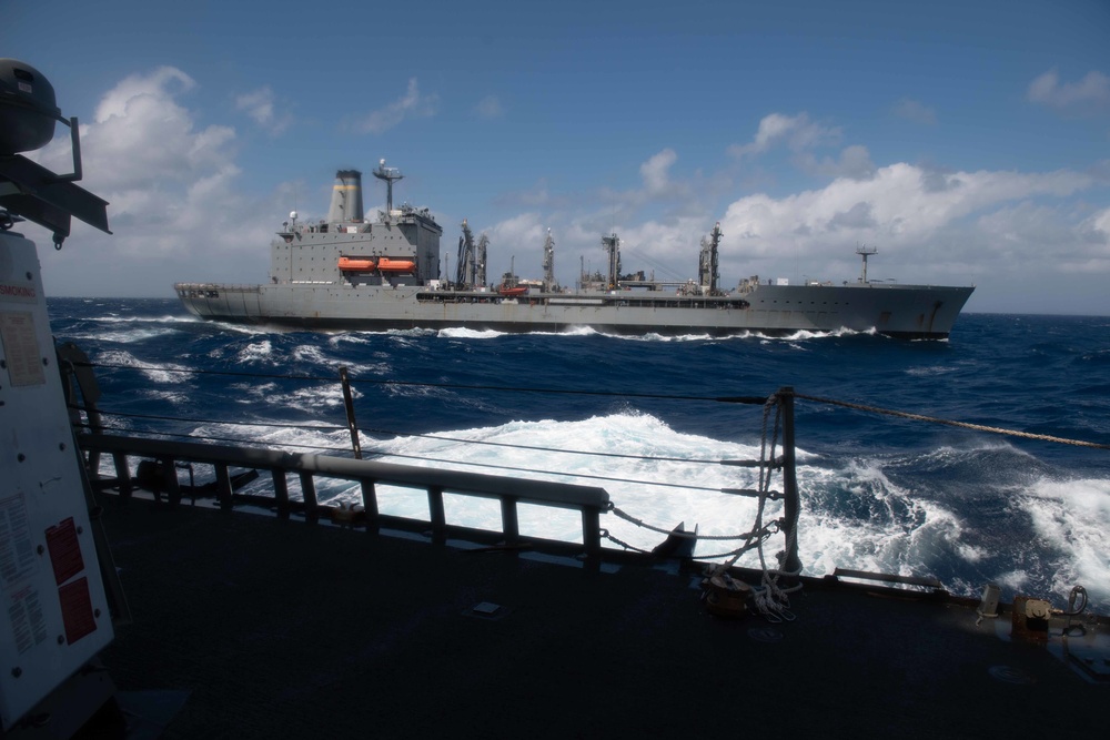 DVIDS - Images - USS Higgins replenishment at sea [Image 6 of 9]