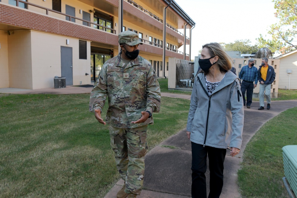 DVIDS - Images - AFSC Command Lt. Gen. Tom Miller’s spouse Kim Miller ...