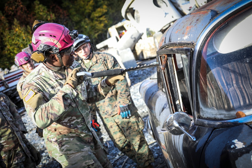 DVIDS - Images - Cbirf trains with the 911th Technical Rescue Engineer ...