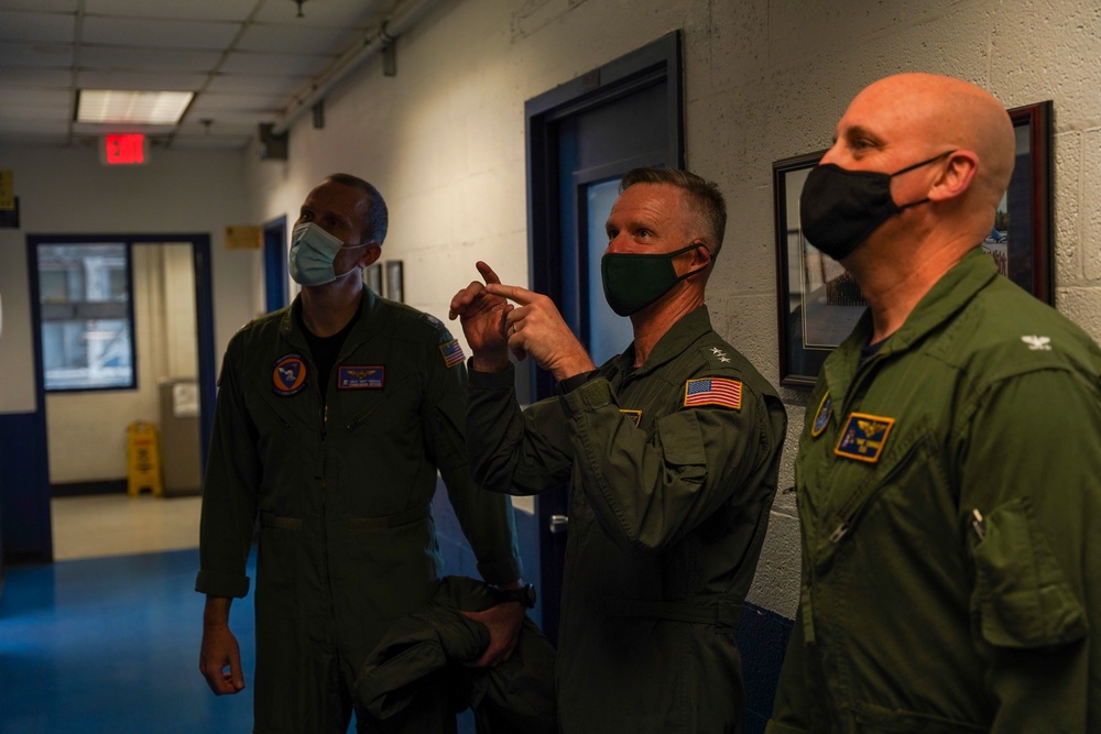 DVIDS - Images - U.S. 2nd Fleet Commander visits NAS Oceana Simulation Center and VFA-106 [Image ...