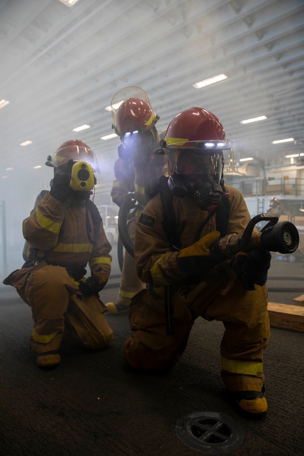 DVIDS - Images - Makin Island Fire Drills [Image 4 of 6]