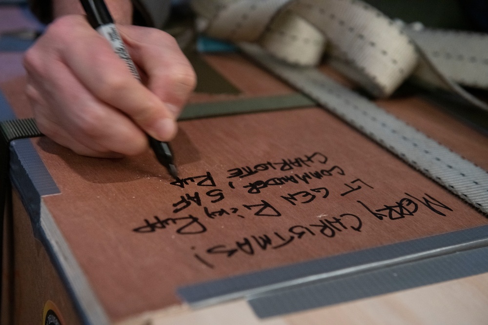 DVIDS - Images - Gen. Rupp and Chief McCool support Operation Christmas ...