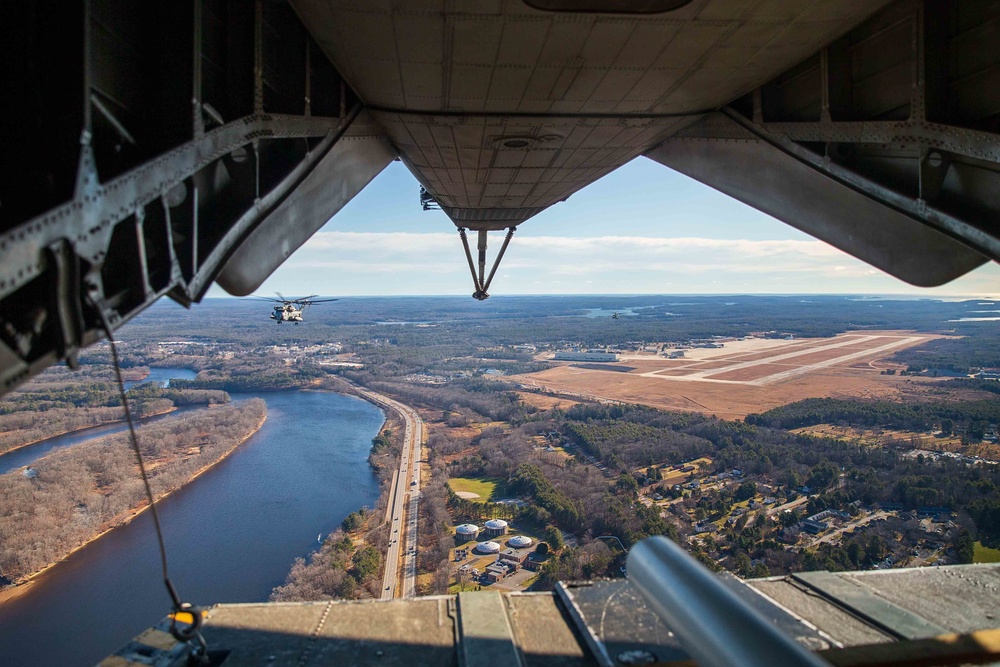 DVIDS - Images - HMH-366 conduct cold-weather training [Image 1 of 10]