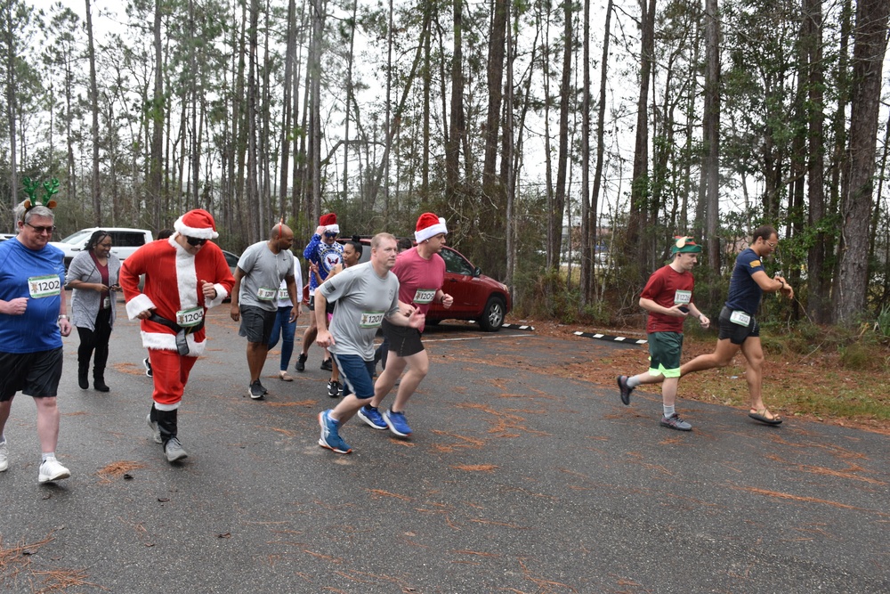 DVIDS - Images - Reindeer Run 2021 [Image 1 of 2]