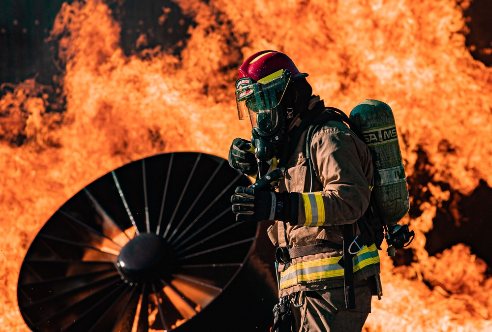 DVIDS - Images - 628 CES conducts ground fire training [Image 3 of 6]