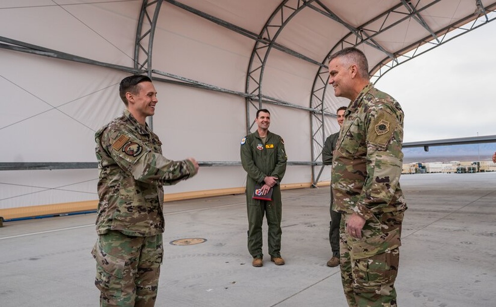 DVIDS - Images - Fifteenth Air Force Command Team visit Team 432 [Image ...