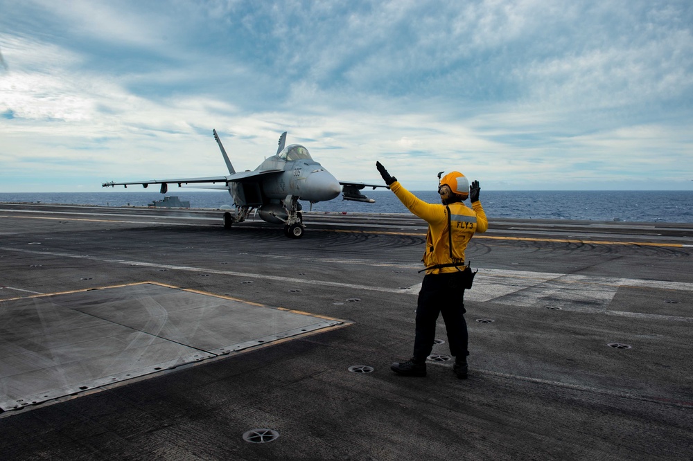 DVIDS - Images - USS Carl Vinson (CVN70) Conducts Flight Operations ...