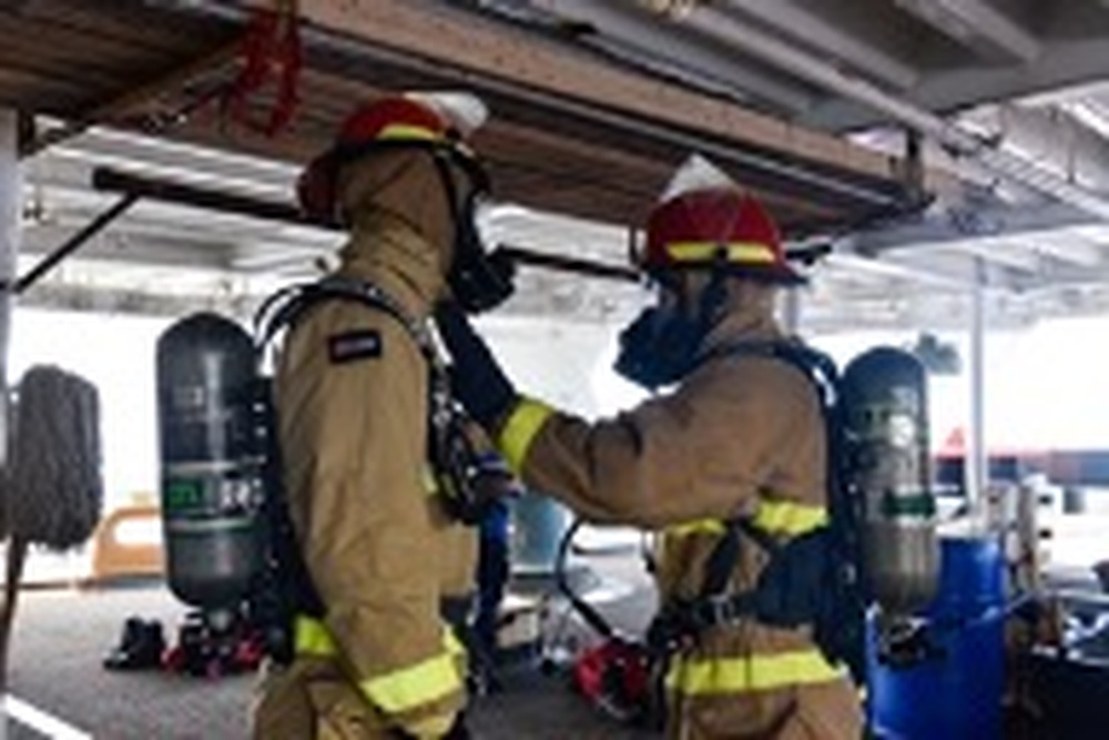 DVIDS - Images - Coast Guard Cutter Polar Star crew members conduct ...