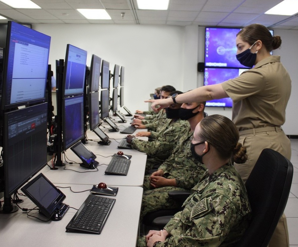 DVIDS - Images - Virtual Operator Trainers Ready Sailors for the High ...