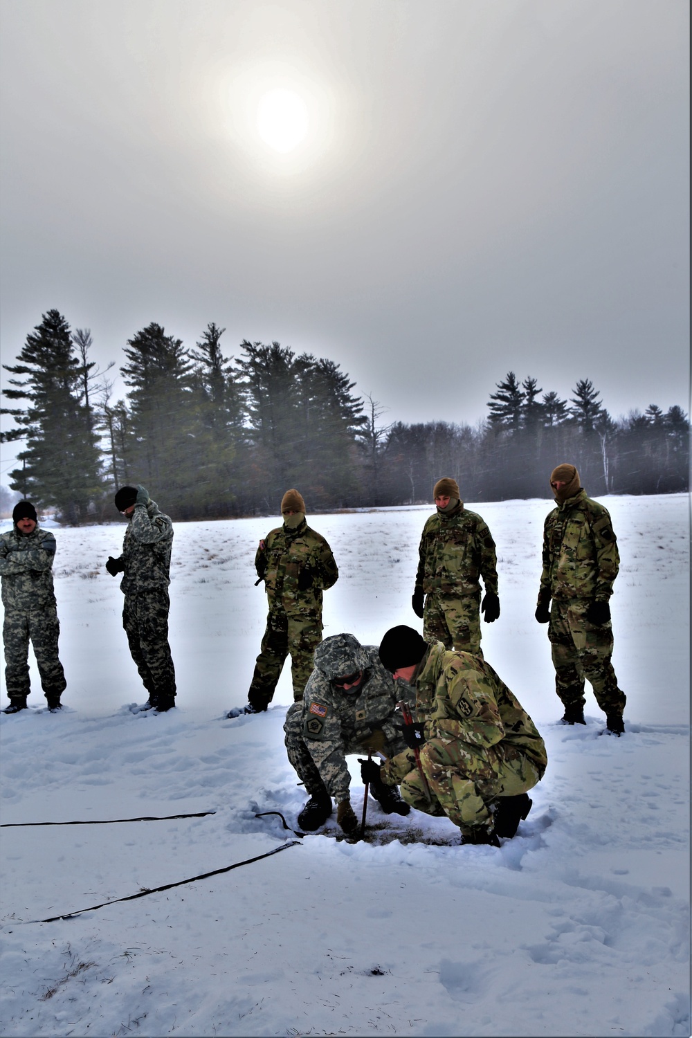 DVIDS - Images - Tent training for Cold-Weather Operations Course class ...