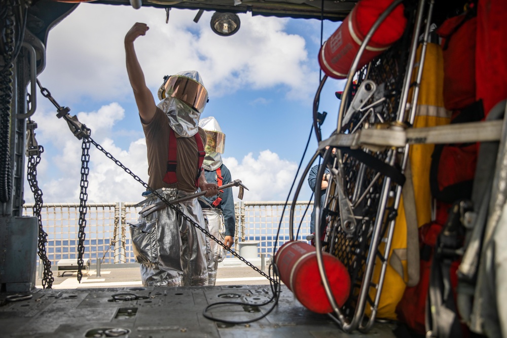DVIDS - Images - USS Milwaukee Holds Flight Deck Firefighting Drill ...