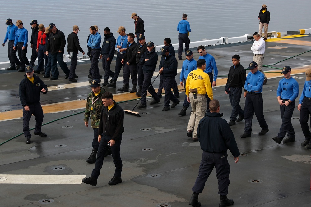 DVIDS - Images - 220118-N-OP825-1060 [Image 4 of 6]