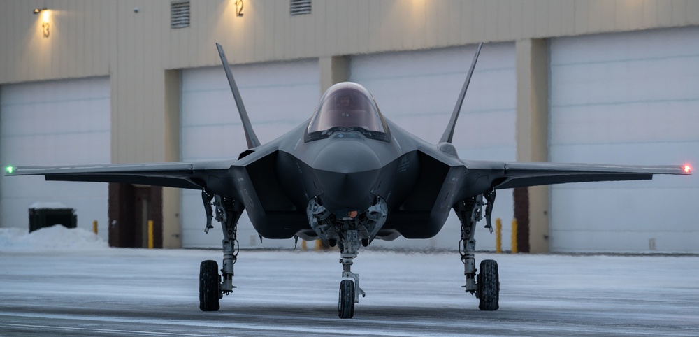 DVIDS - Images - 354th FW generates F-35As during AG 22-1 [Image 2 of 3]