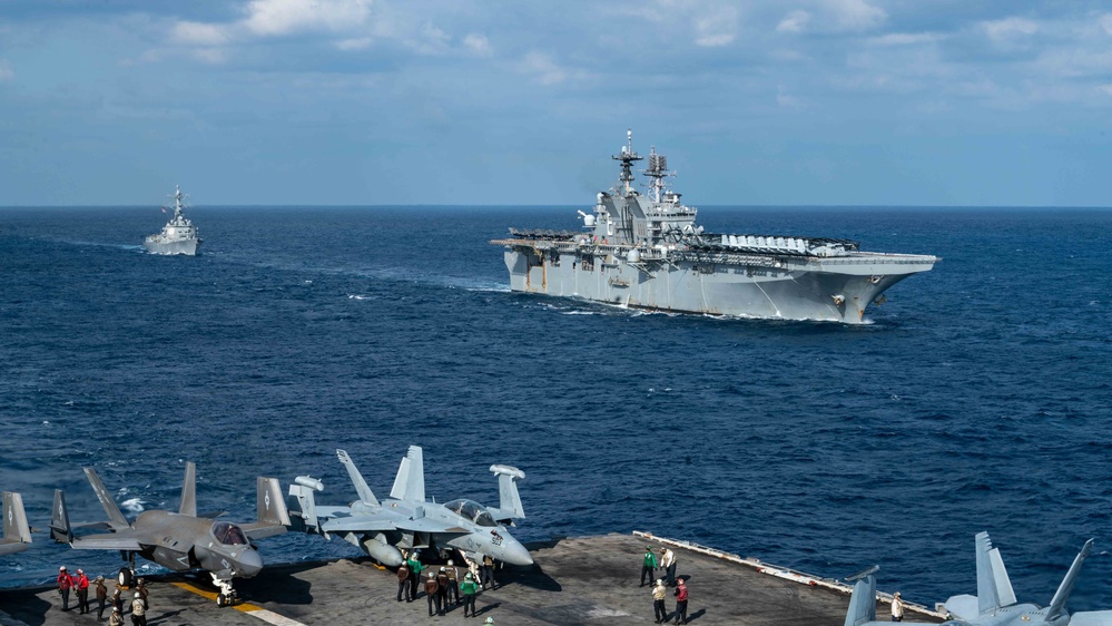 DVIDS - Images - U.S. Pacific Fleet Forces, Alongside JMSDF ...