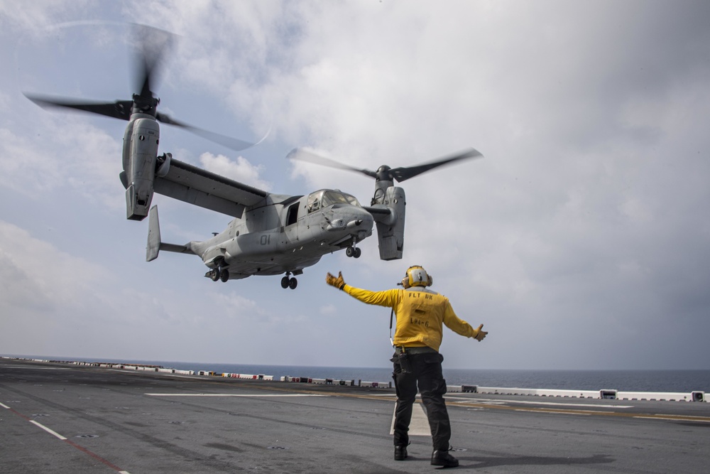 DVIDS - Images - USS America Conducts Flight Ops [Image 5 of 9]