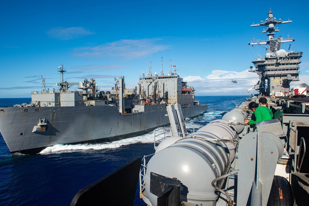 DVIDS - Images - USS Carl Vinson (CVN 70) Conducts a Vertical ...