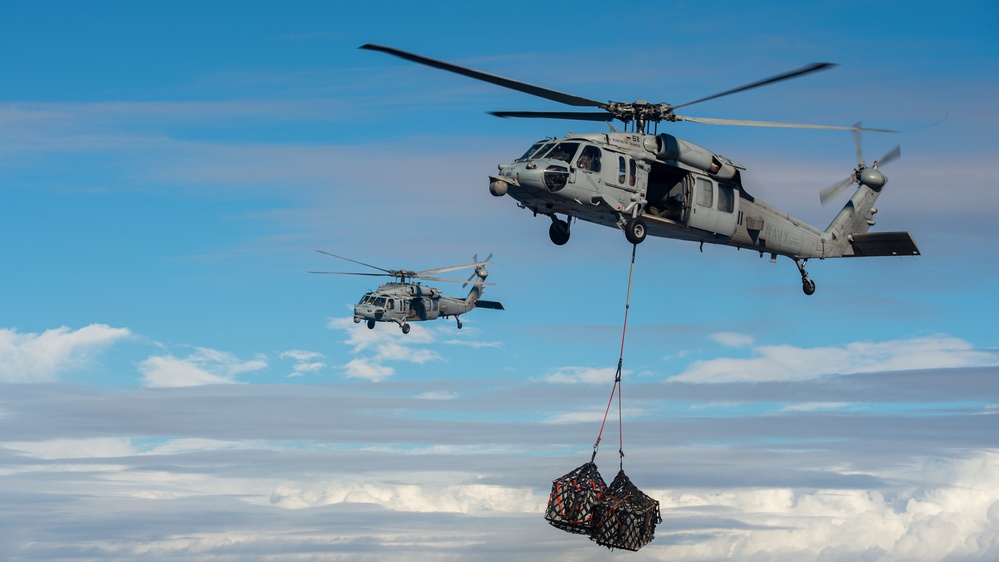 DVIDS - Images - USS Carl Vinson (CVN 70) Conducts a Vertical ...