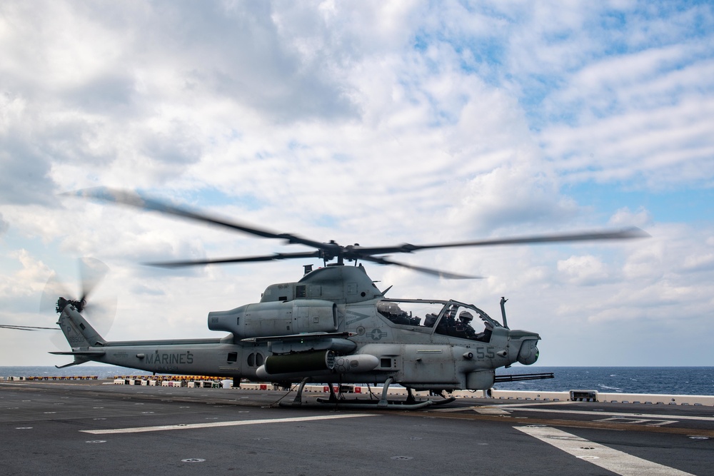 DVIDS - Images - USS America (LHA 6) Conducts Helicopter Raid During ...