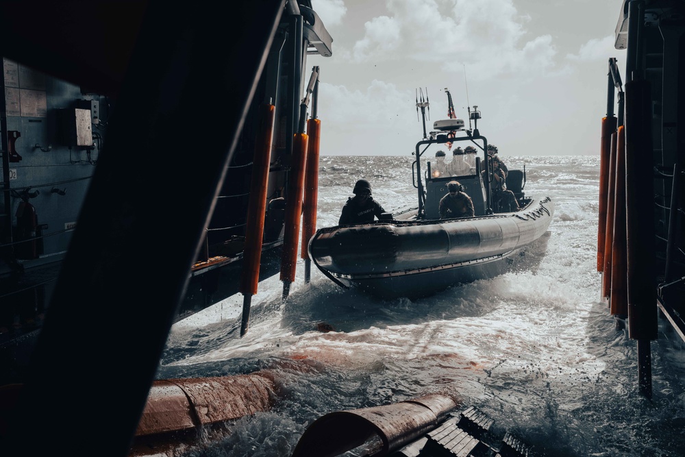 DVIDS - Images - USS Billings Conducts Small Boat (RHIB) Operations ...